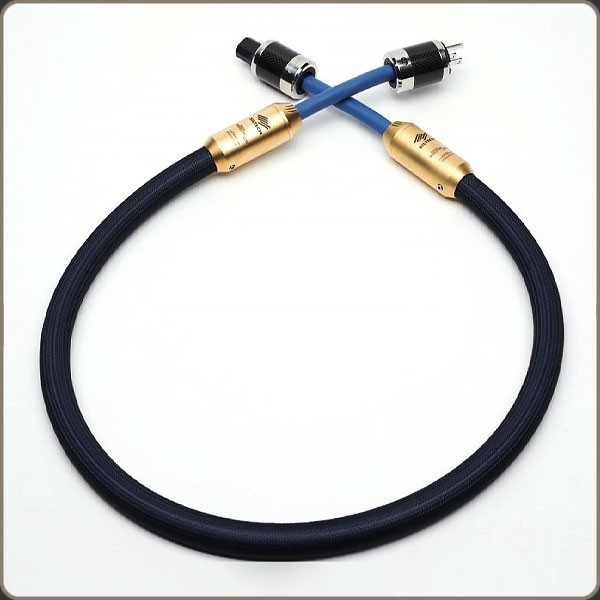 Siltech Royal Signature Ruby Double Crown câbles secteur chez E&M à Paris