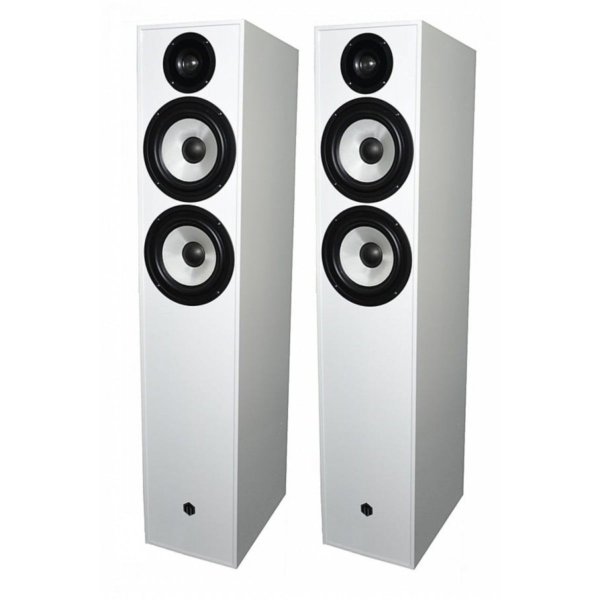 Pylon Pearl 25 colonnes chez E&M à Paris