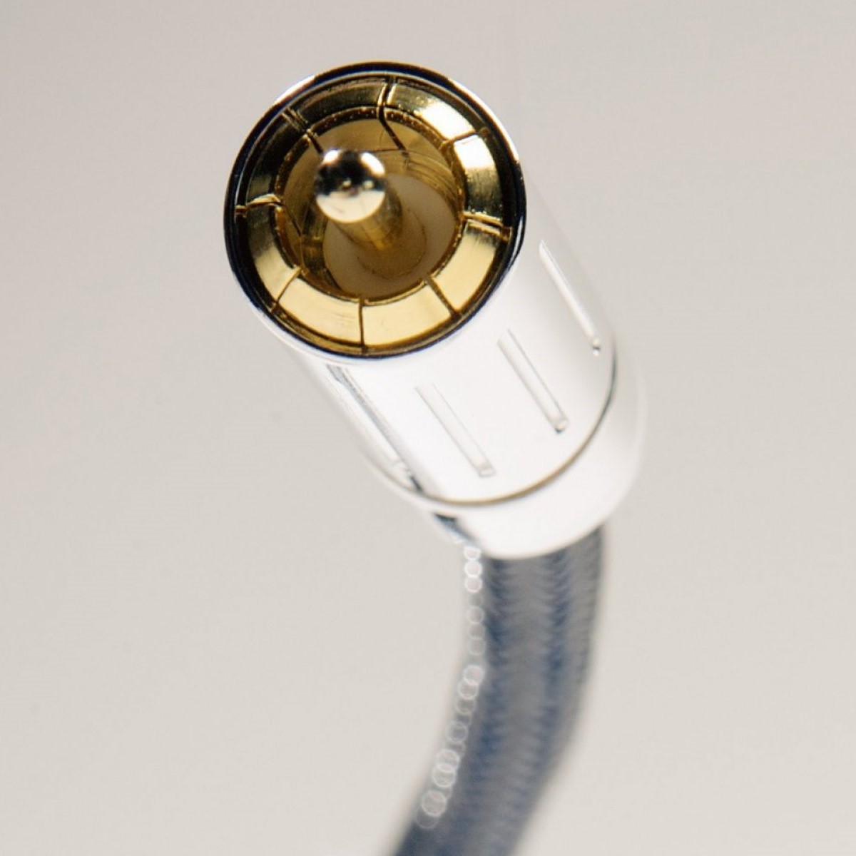 Siltech Classic Anniversary HF XLR câbles spdif / aes-ebu chez E&M à Paris