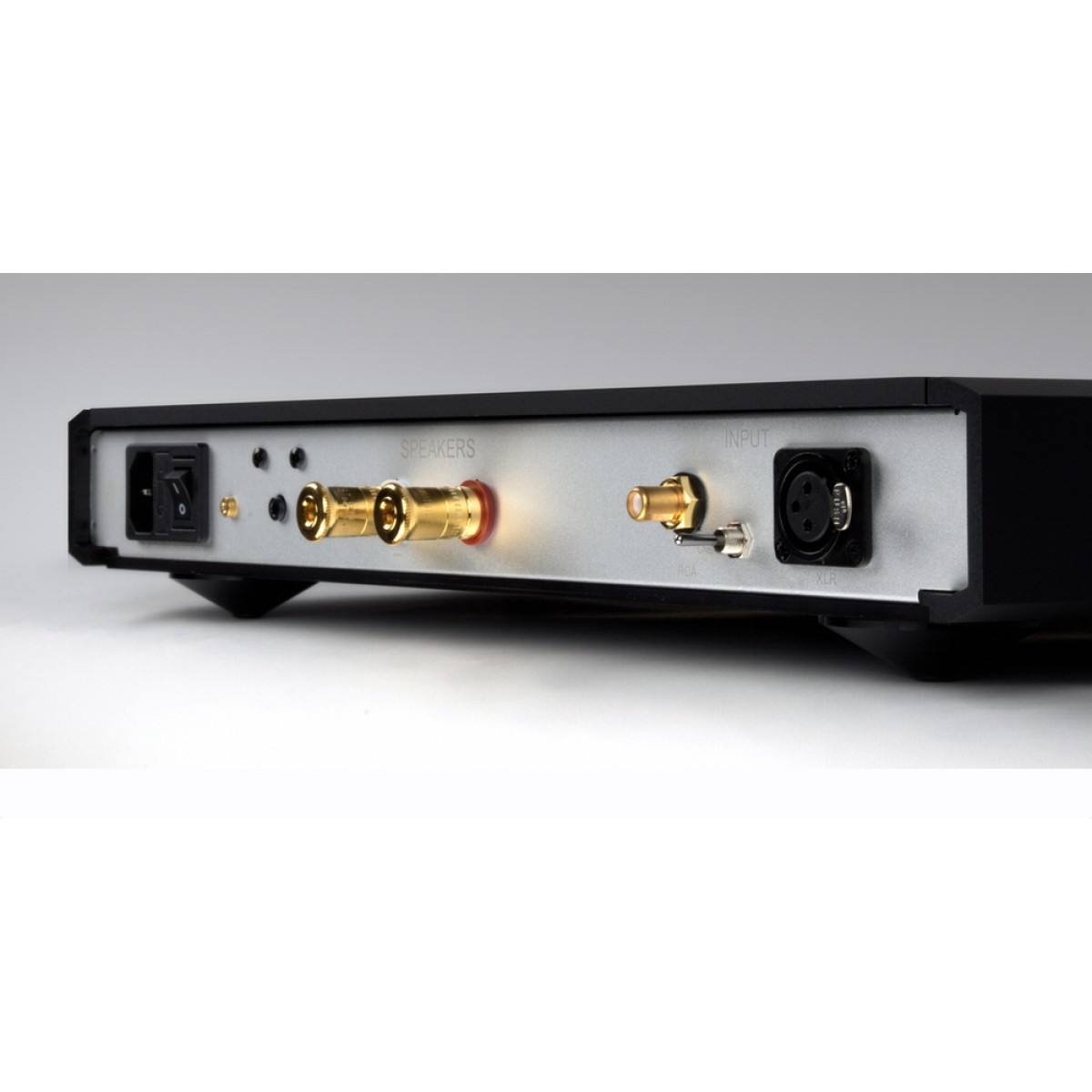 Nu Prime REF-20SE amplificateurs de puissance chez E&M à Paris