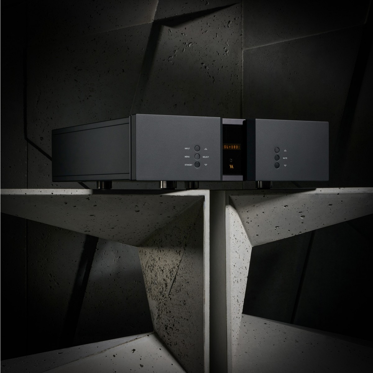 Vitus Audio SL-103 + SS-103 Line Stage & Stereo Power Amplifier Signature démos & occasions ...