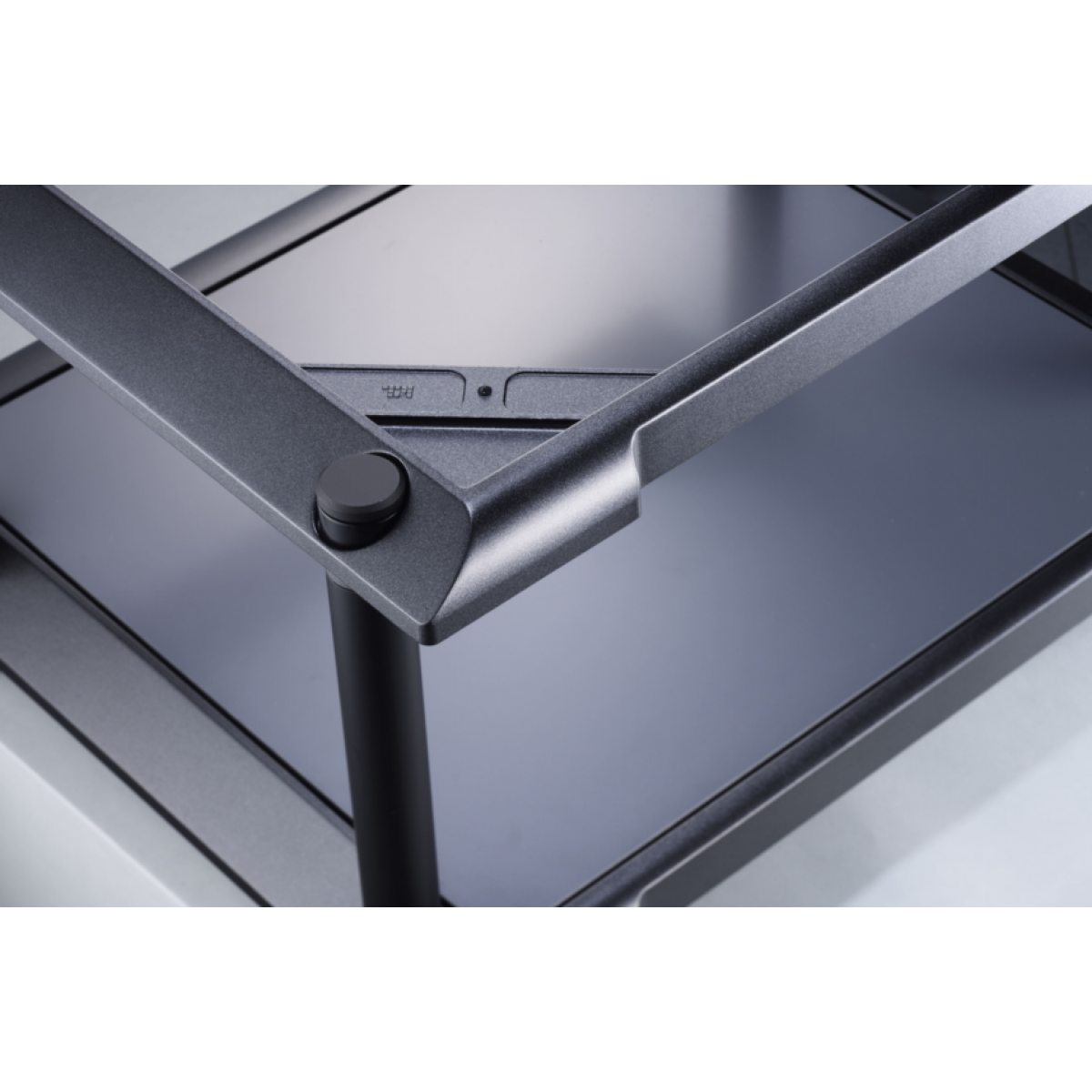 TAOC ASR III-2S meubles hifi chez E&M à Paris